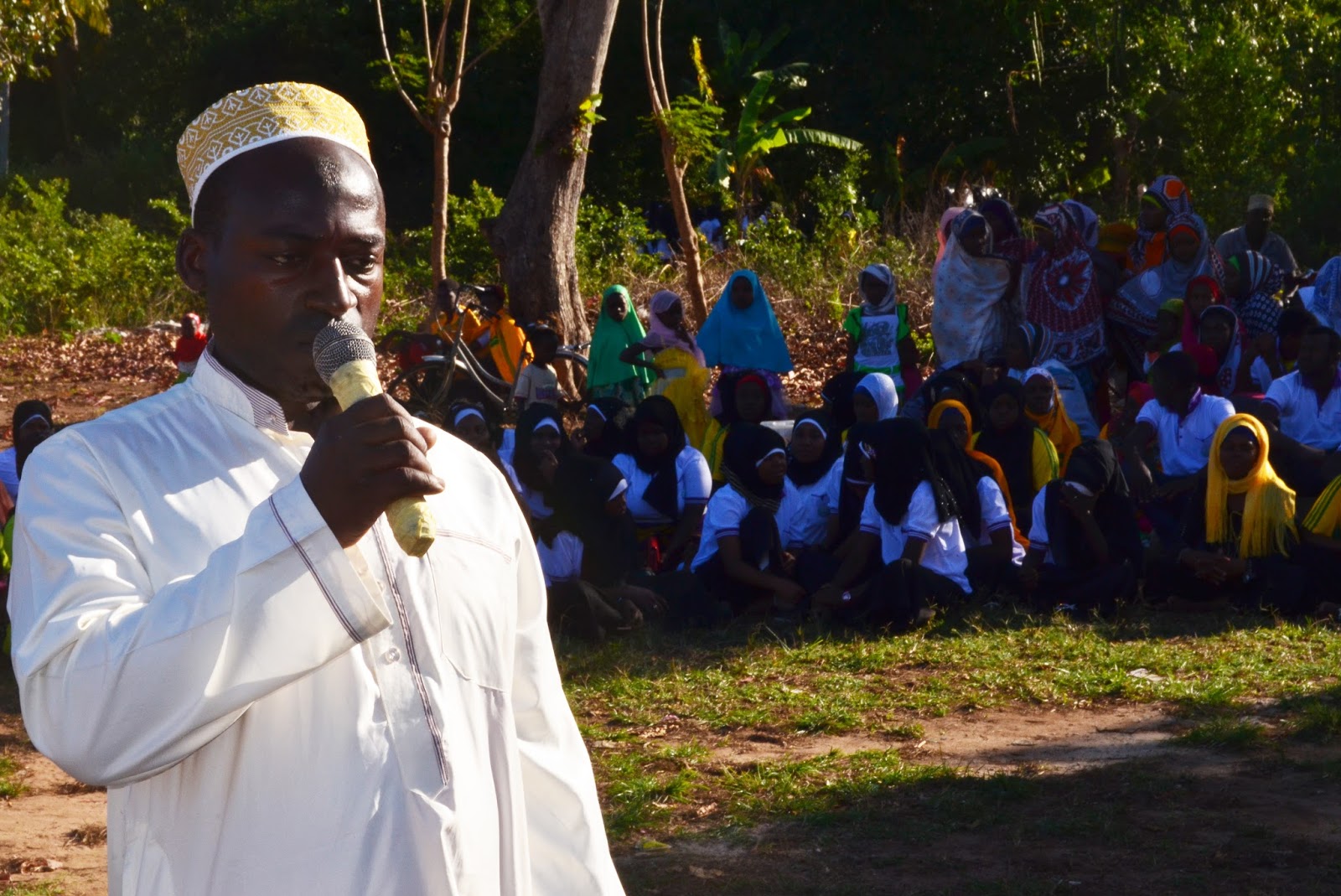 MWAKILISHI WA JIMBO LA TUNGUU ZANZIBAR SIMAI SAID AZINDUA BARAZA LA ...