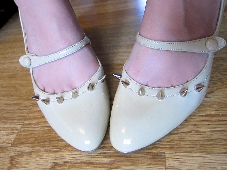 D.I.Y Day 6#: Spike Studded Shoes - that's so yesterday