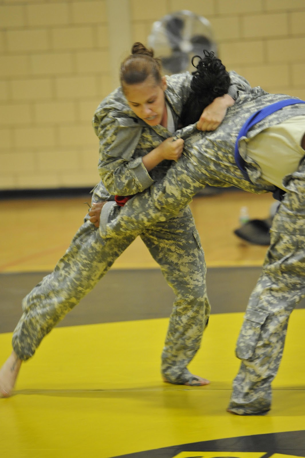Female Soldier Feet: army girls