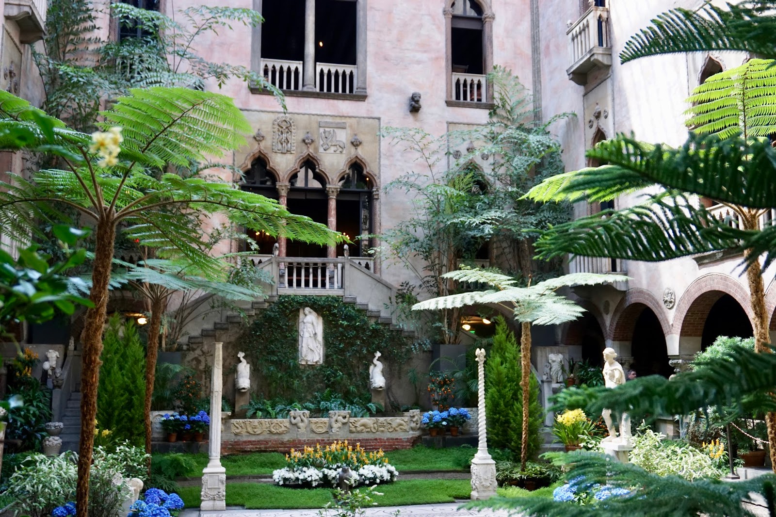Of Golden Roses: Isabella Stewart Gardner Museum | Boston, Massachusetts