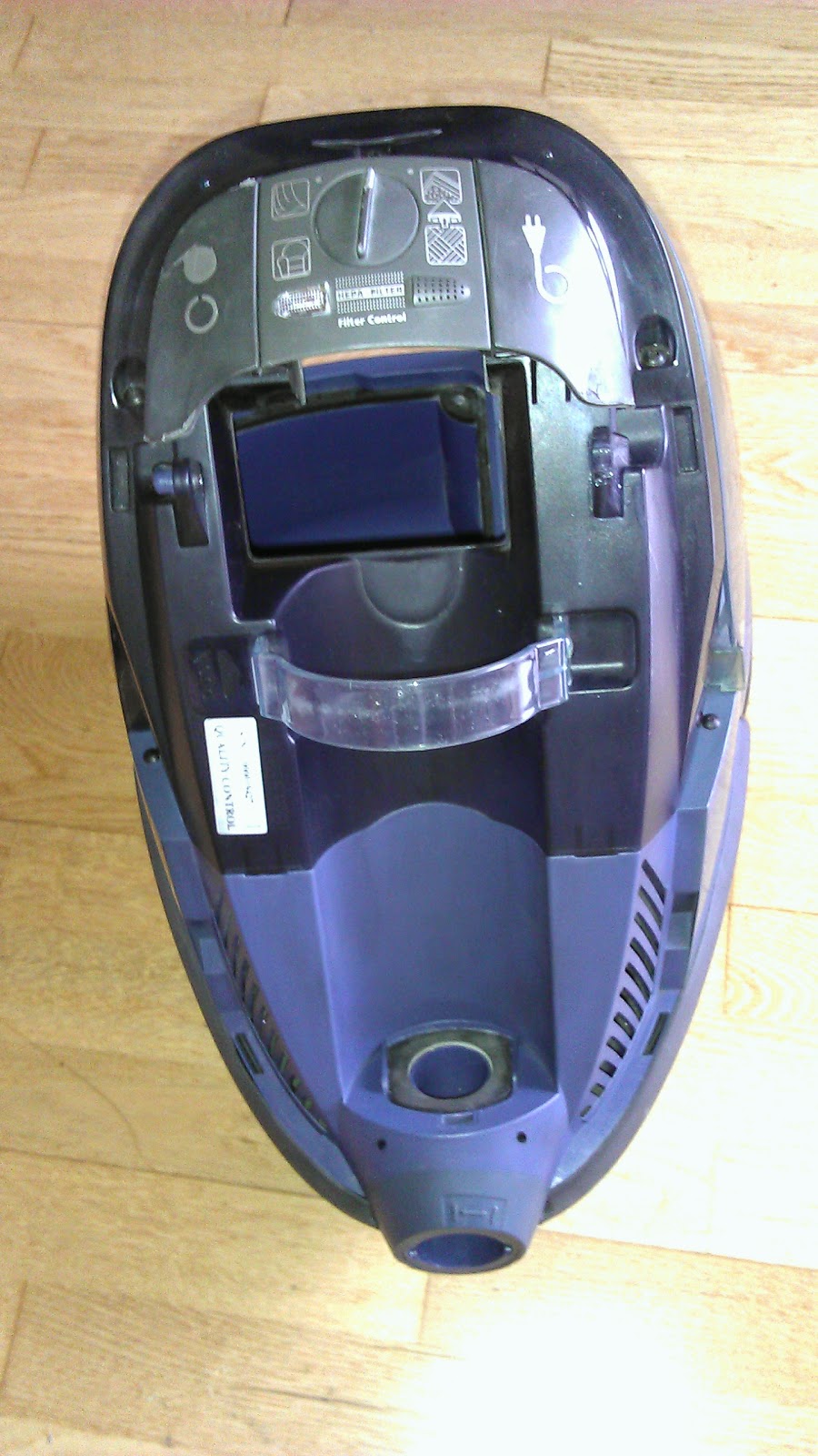 imahginable: Casi se quema la aspiradora. Cómo desmontar una Rowenta ...