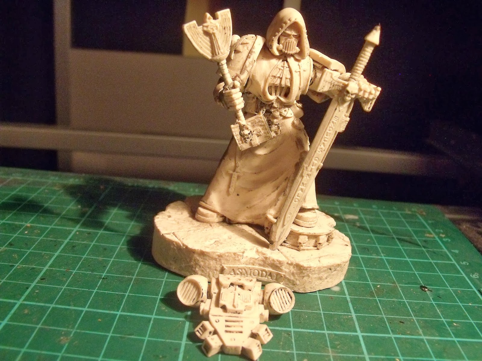 Limited Edition Warhammer models: Busts and Statues - Forgeworld ...