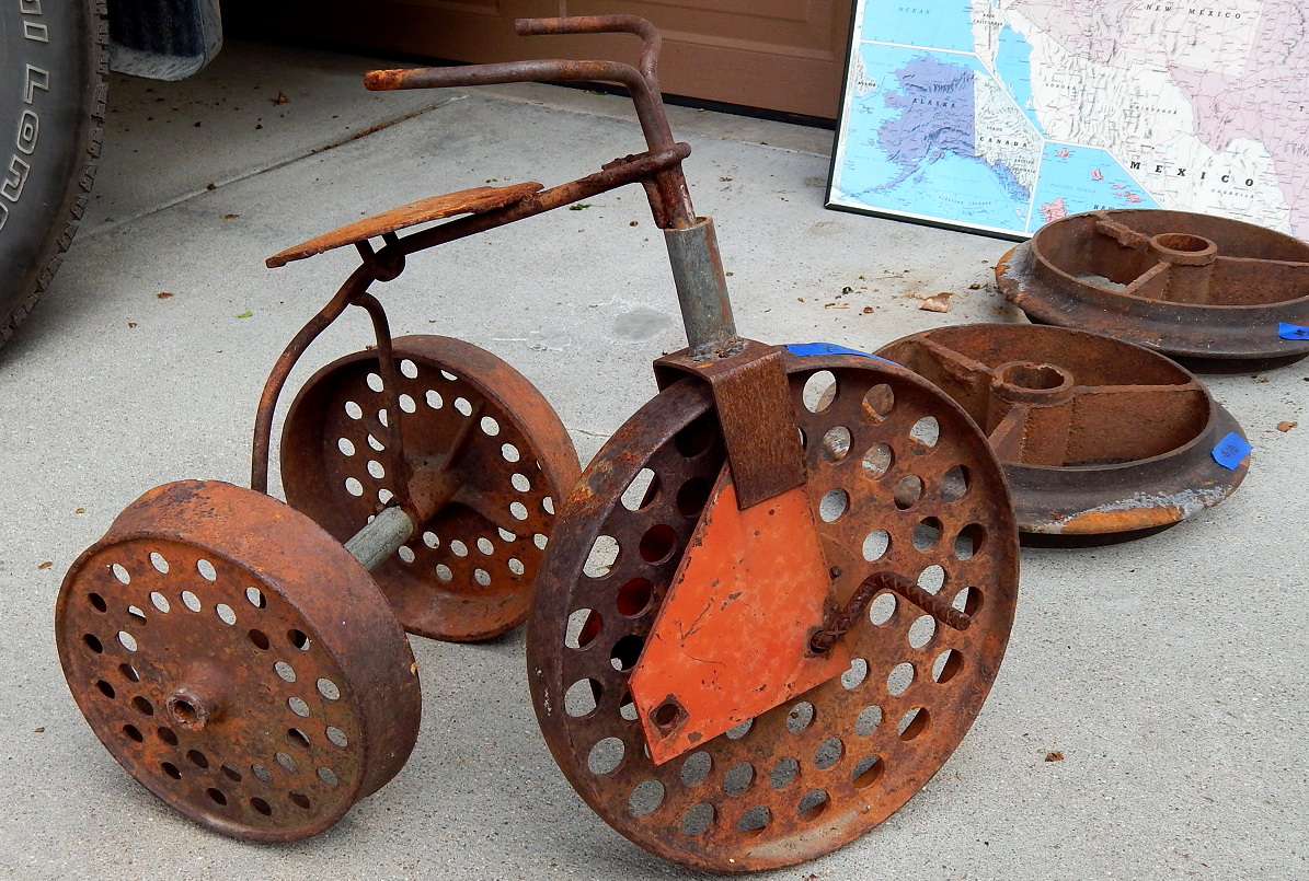 Saturdays Vintage Finds: Rusty Junk Yard Art Sculptures