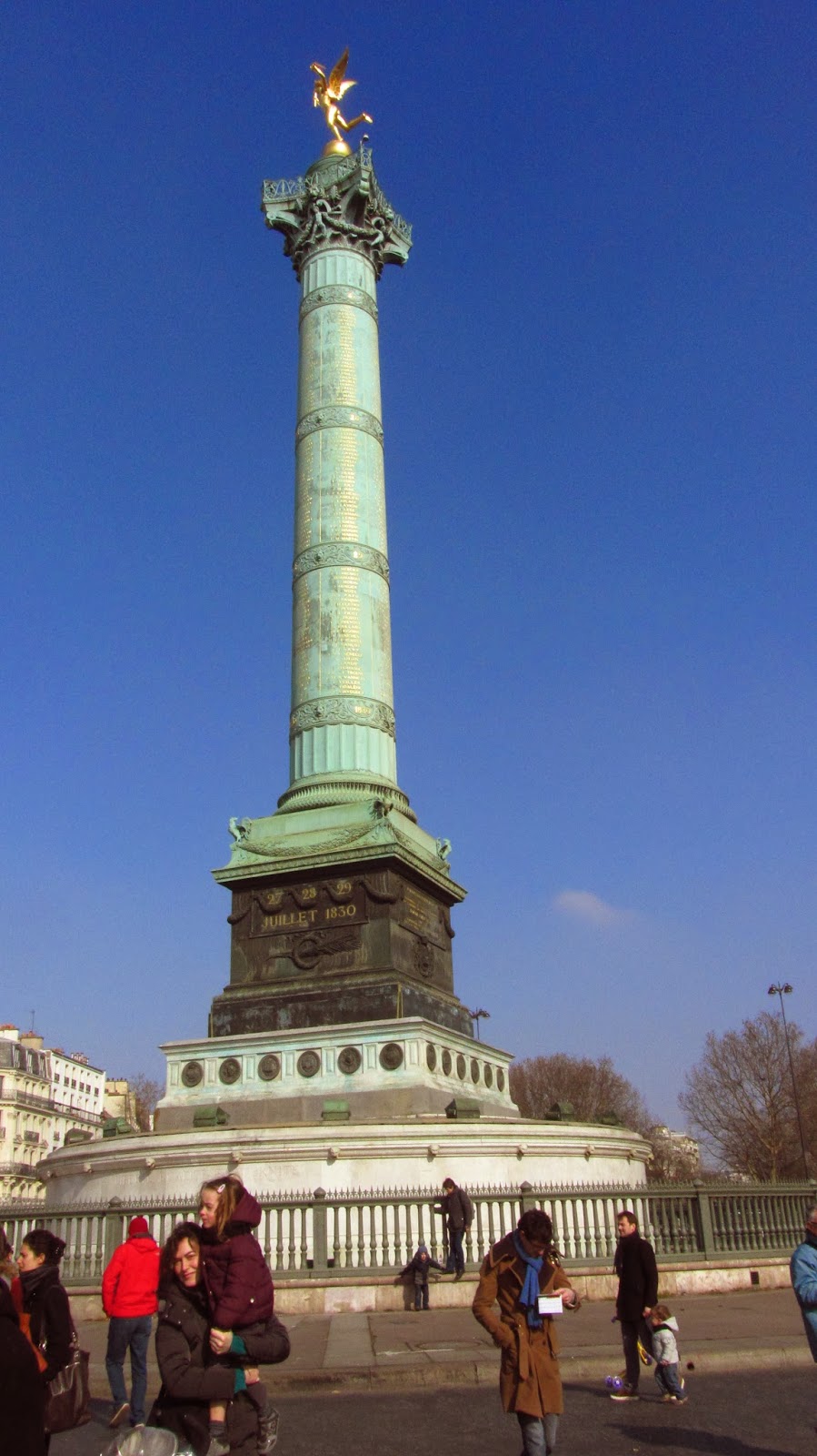 Viagens da Thay: Performance na Bastille