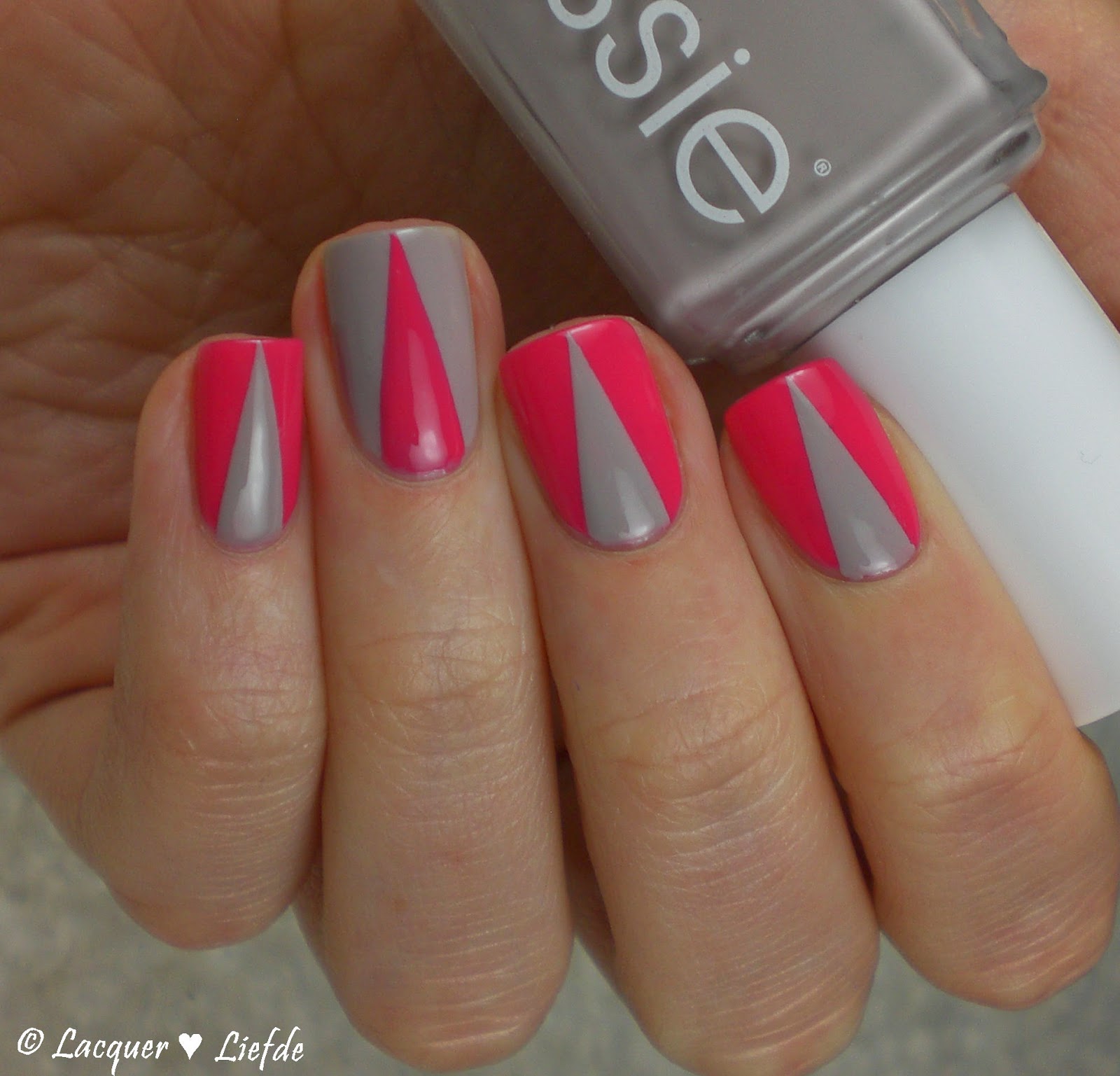 Lacquer Liefde: Essie - Status Symbol feat. Take it Outside