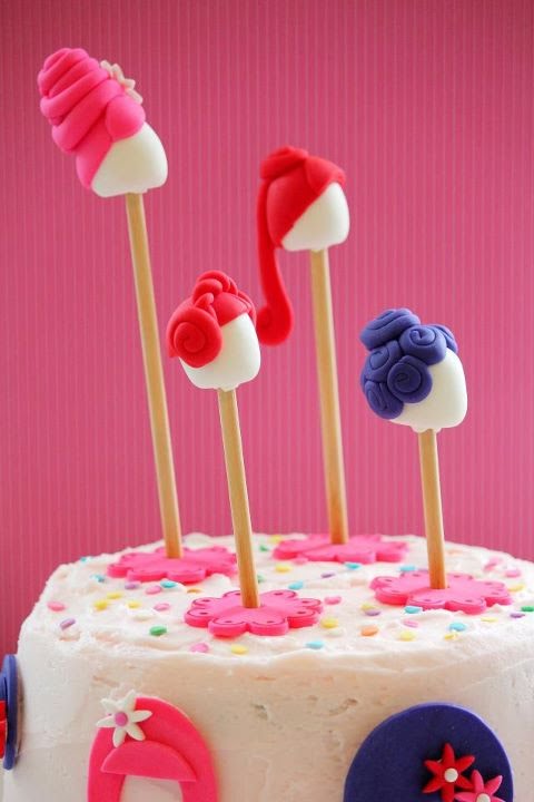 MAN BAKES CAKE: The Girl Likes Wigs.