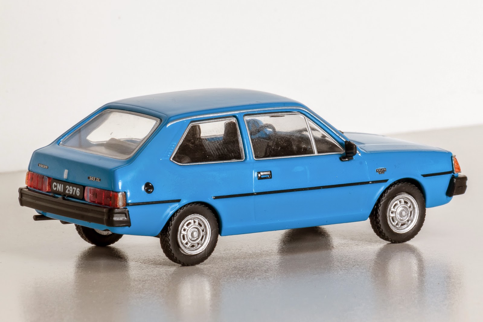 MiniAutoHobby: Volvo 343