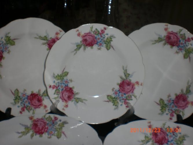 Ezany Galleria...: FOR SALE : PINGGAN MUNGKUM CABBAGE ROSE