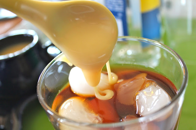 Mrs. Schwartz's Kitchen: Iced Coffee Bar