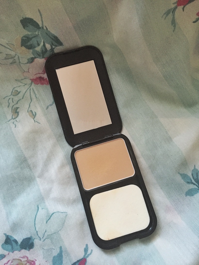 EB MATTE TWO WAY CAKE POWDER - Blushing Sneakerhead – by Mariah Christhel