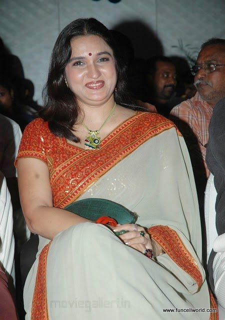 Actress Suganya Latest Stills, Actress Suganya Photos, Pictures ...