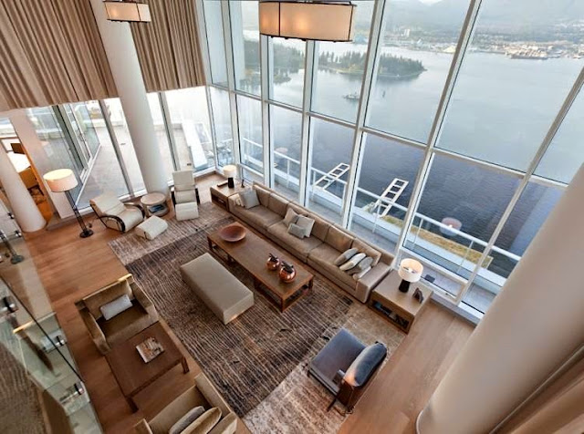 Janela indiscreta ou elemento anti monotonia e isolamento?