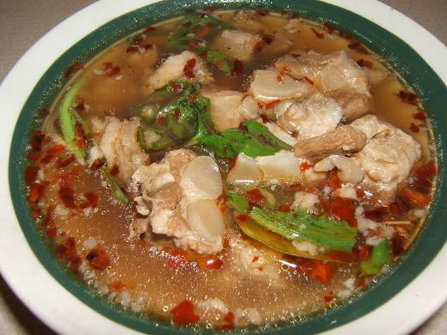 Tom sab neur | Thai noodles and snacks