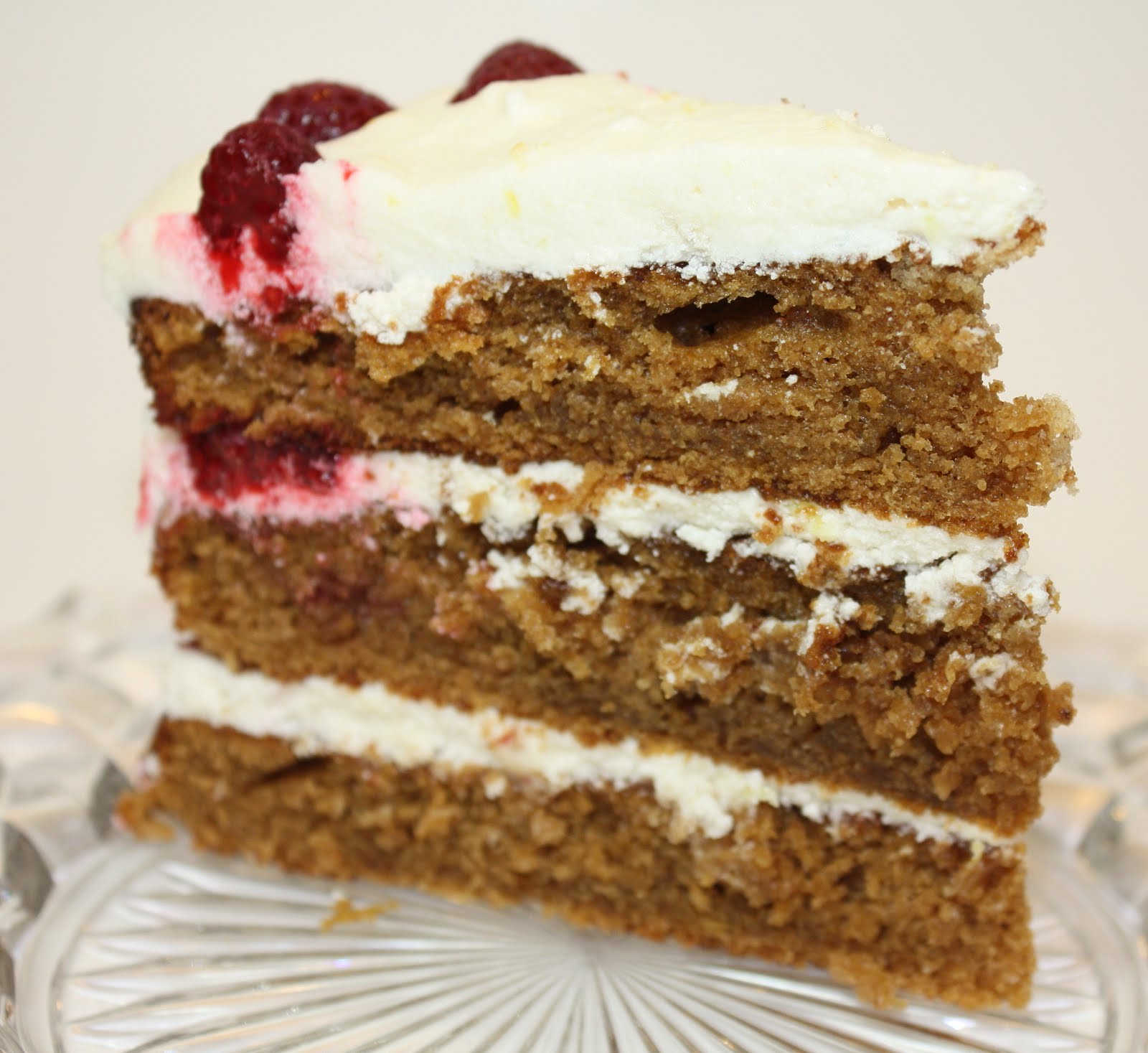 Thimbles, Bobbins, Paper and Ink: Cake dome Sunday #12: Gingerbread ...