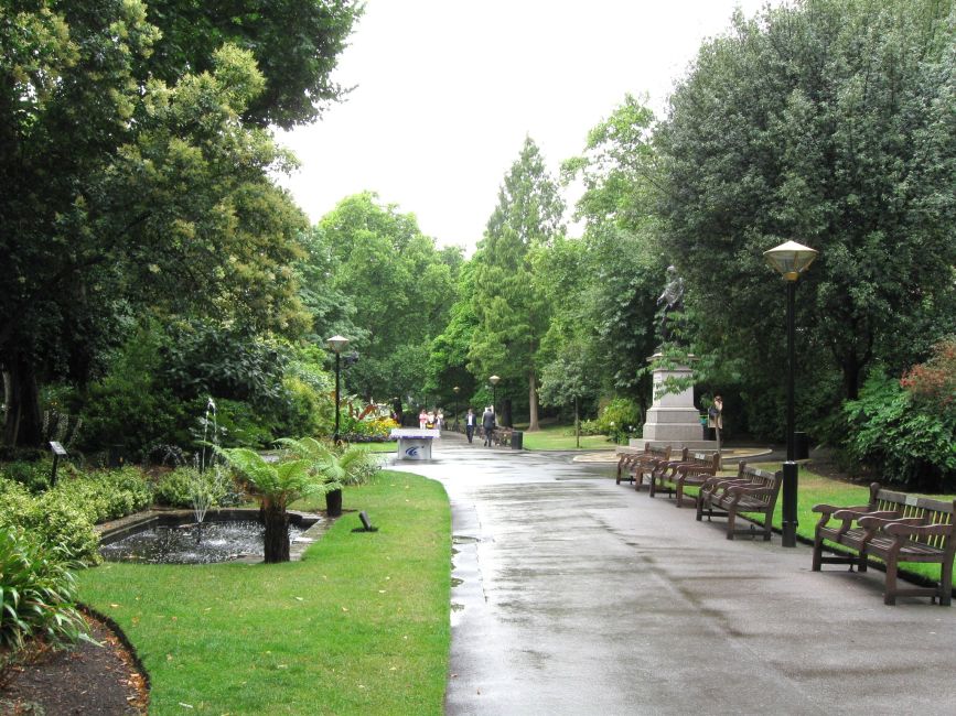 Bugs and Fishes by Lupin: Victoria Embankment Gardens & The National ...