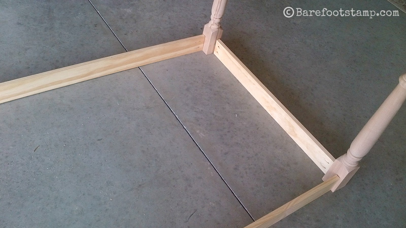 Barefoot Stamp: Dining Table DIY