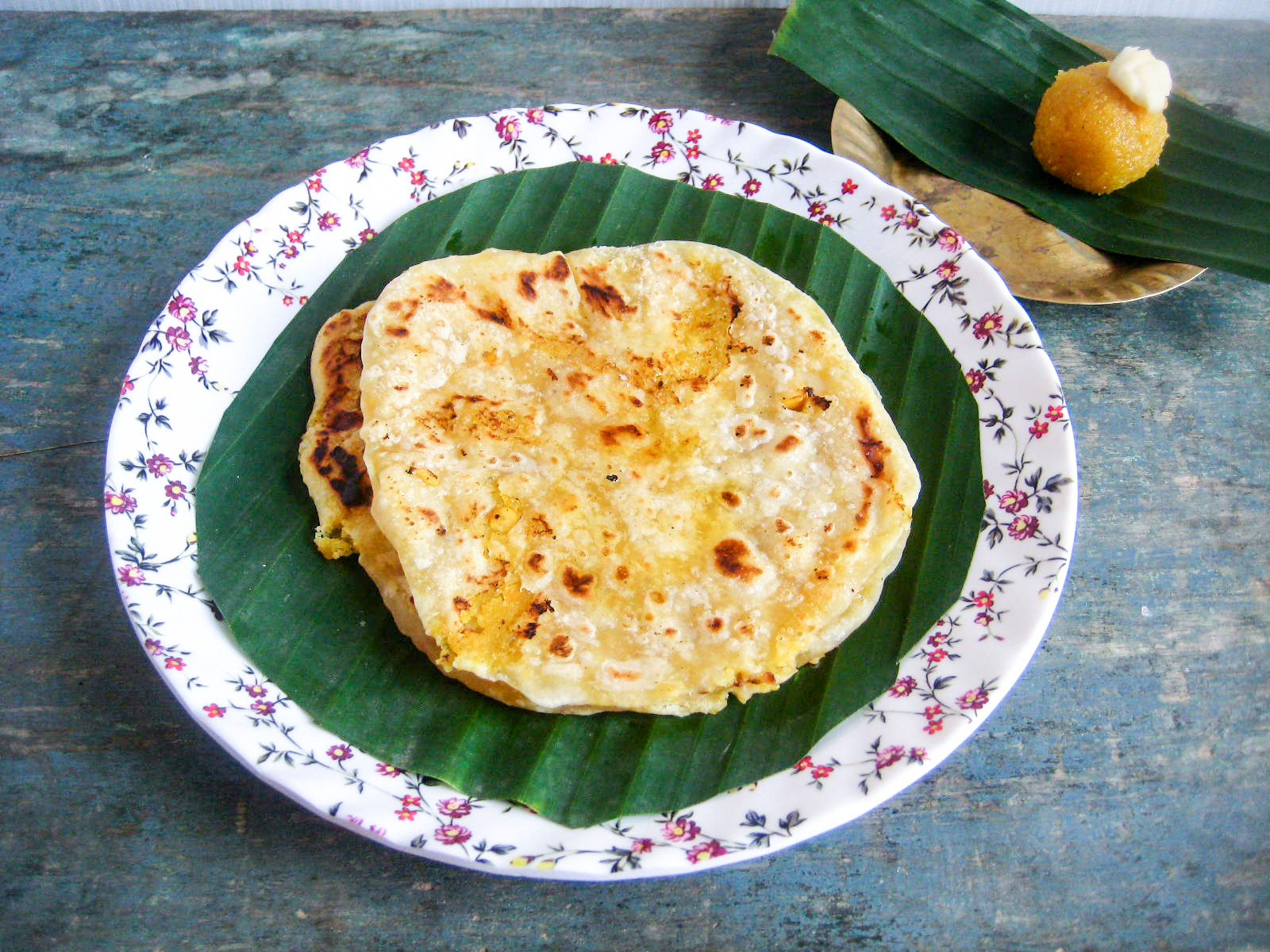 madhuri's kitchen: Bobbatlu / Puran Poli / Puran Puri / Holige / Ugadi ...