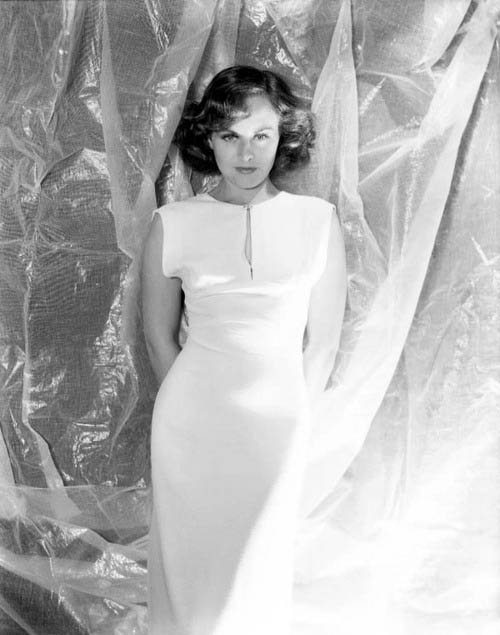 Dazzling Divas: Paulette Goddard