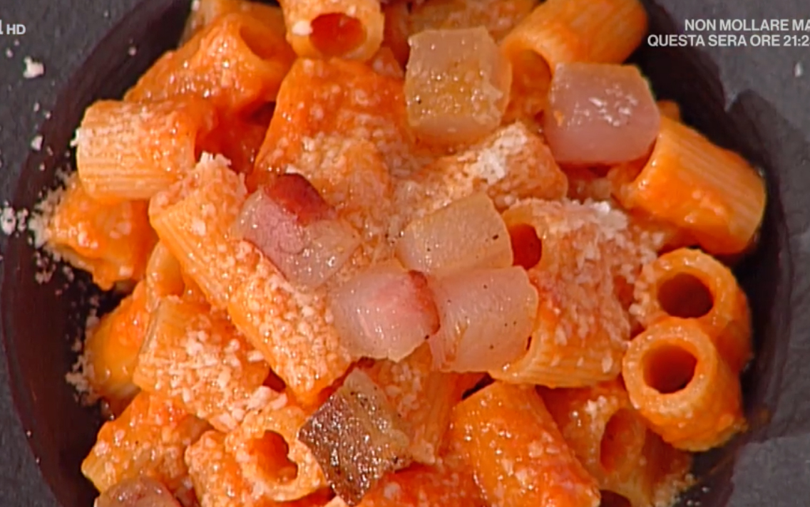 Mezze maniche all’amatriciana