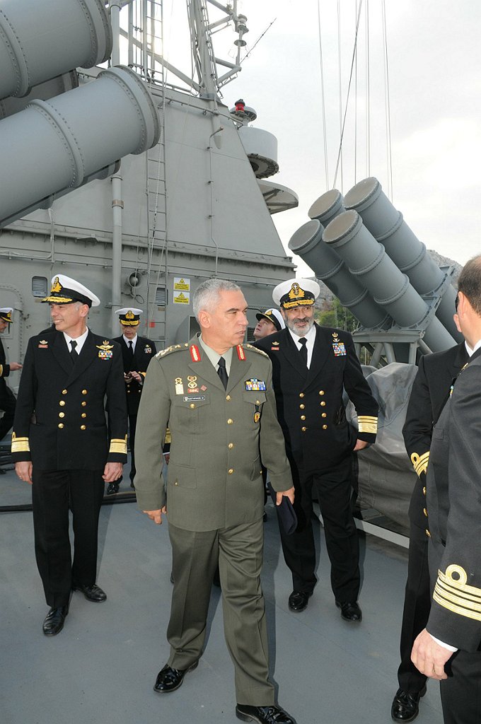 ΕΠΙΣΚΕΨΗ Α/ΓΕΕΘΑ ΣΤΟ ΑΡΧΗΓΕΙΟ ΣΤΟΛΟΥ | KRANOSGR