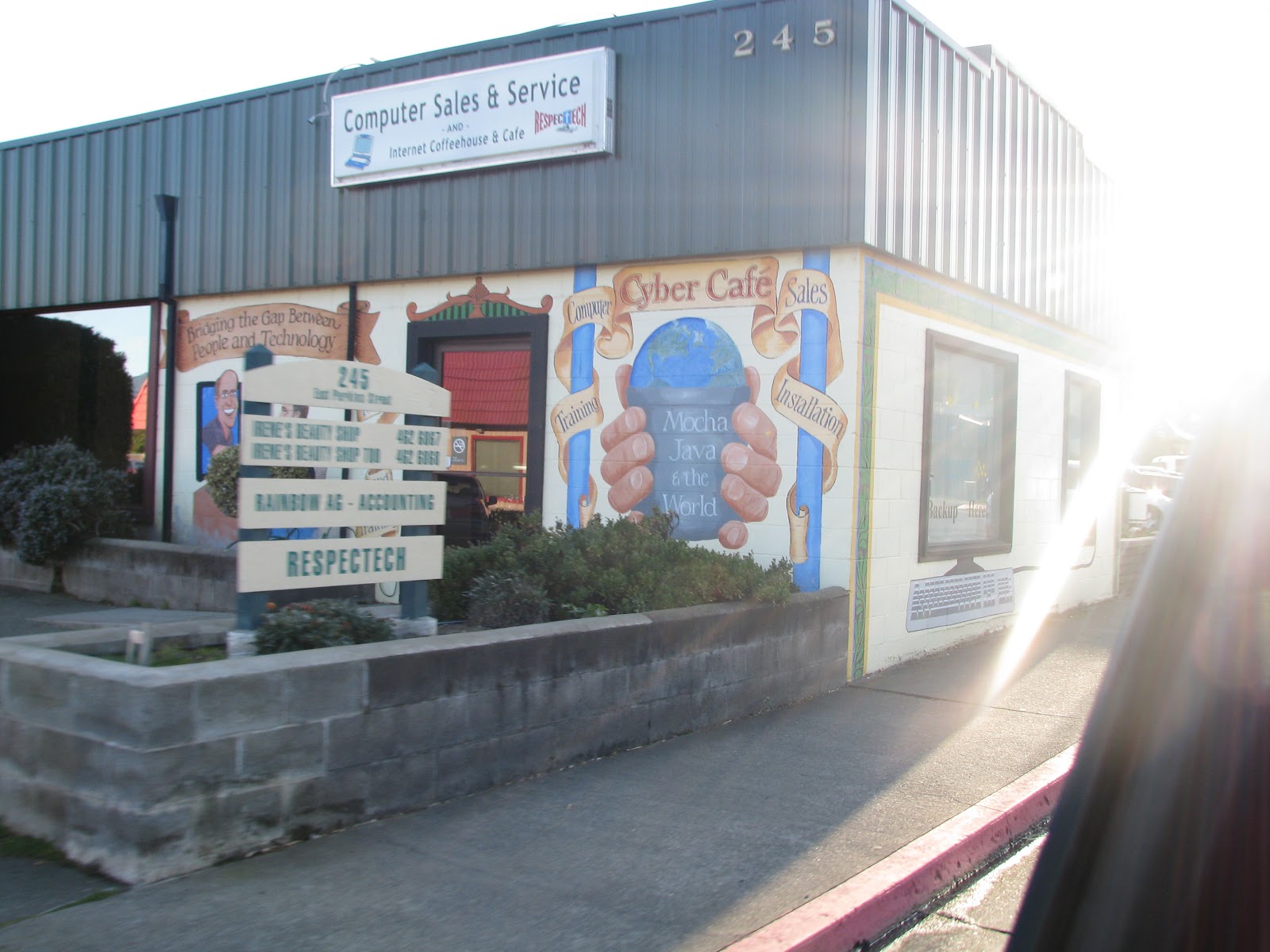 Kemmy's Pies: Stores!