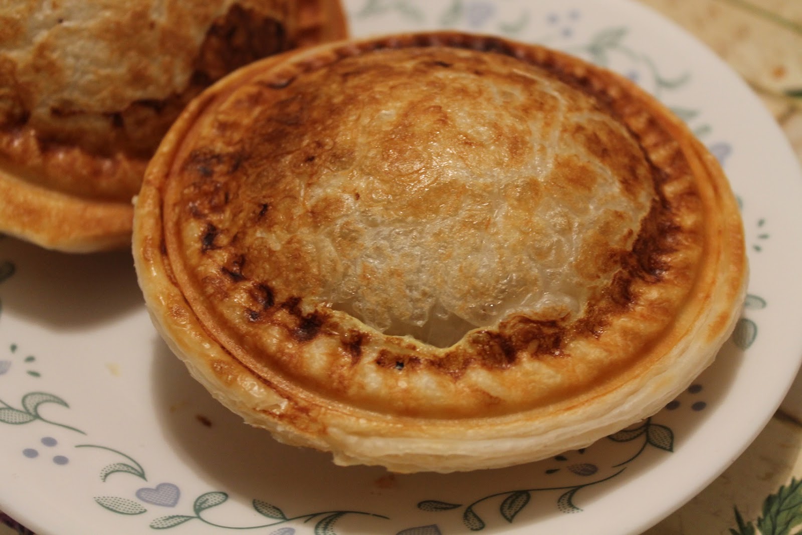 umiyumi2 : our life in perth, WA: Beef and Cheese Pie