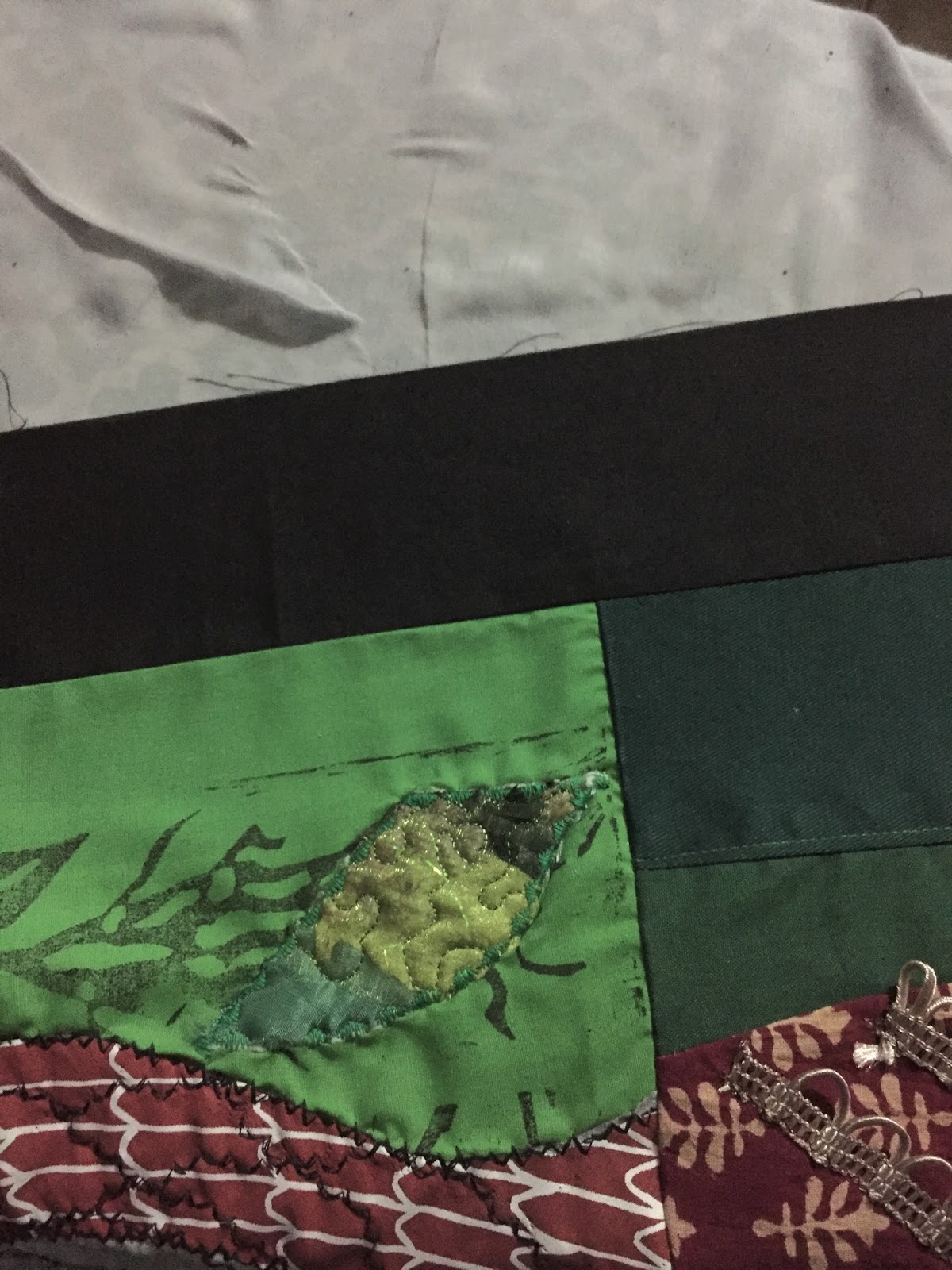 Dressed to Dress - Creativity and Fashion of Note: Family Quilting ...