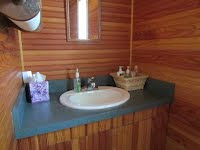 Help! I'm having a wedding!: The Bailey Island Library Hall!