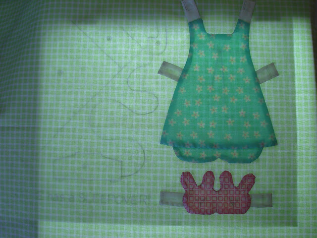 dream quilt create: Paperdoll Block - Applique Tutorial, part 2