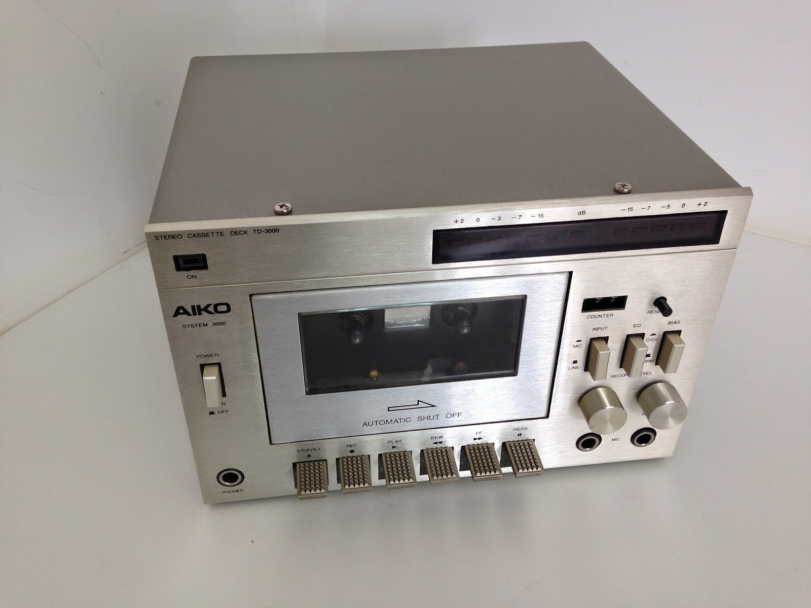 Página do Tempo/Janela do Tempo: Micro System Aiko S 3000 - Novo Exemplar