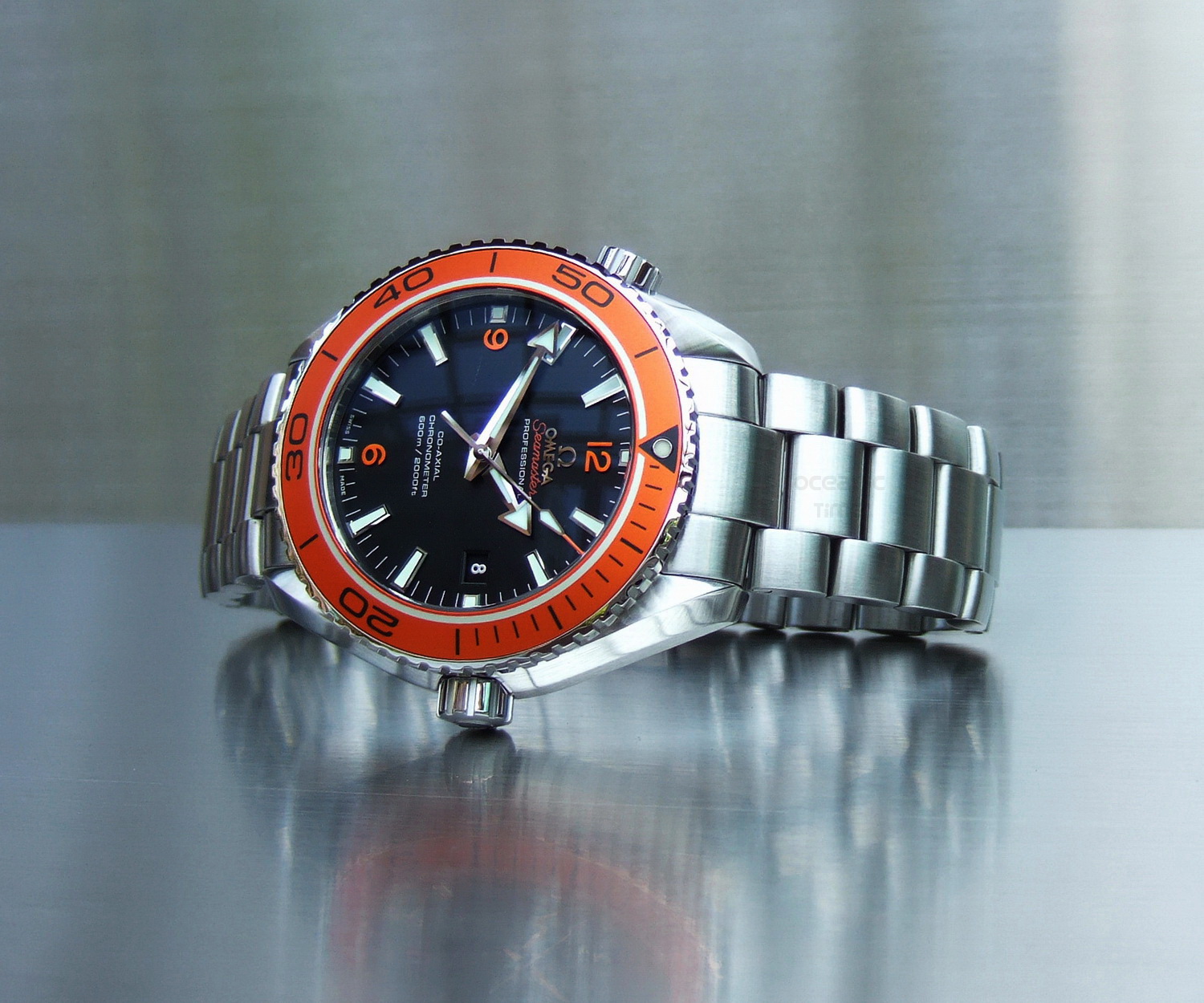 OMEGA Seamaster PLANET OCEAN Cal. 8500