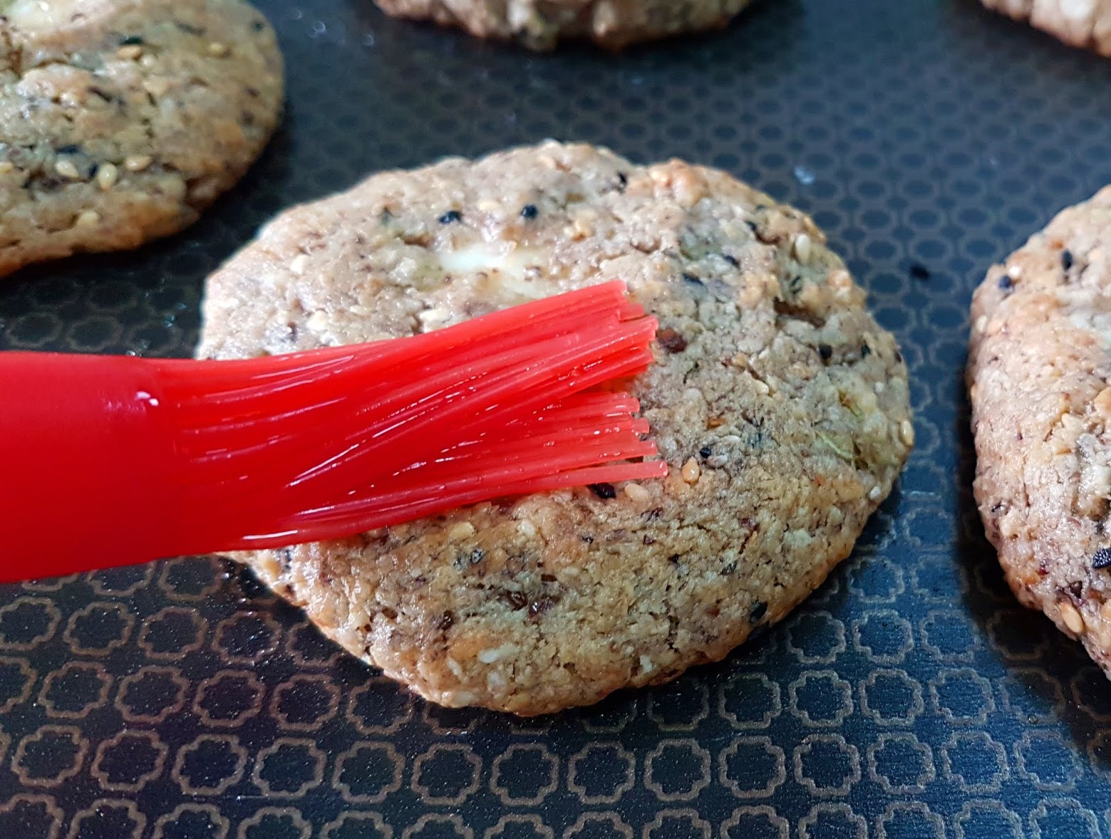 Maryam's Culinary Wonders: 1245. Fresh Zaatar Kaak