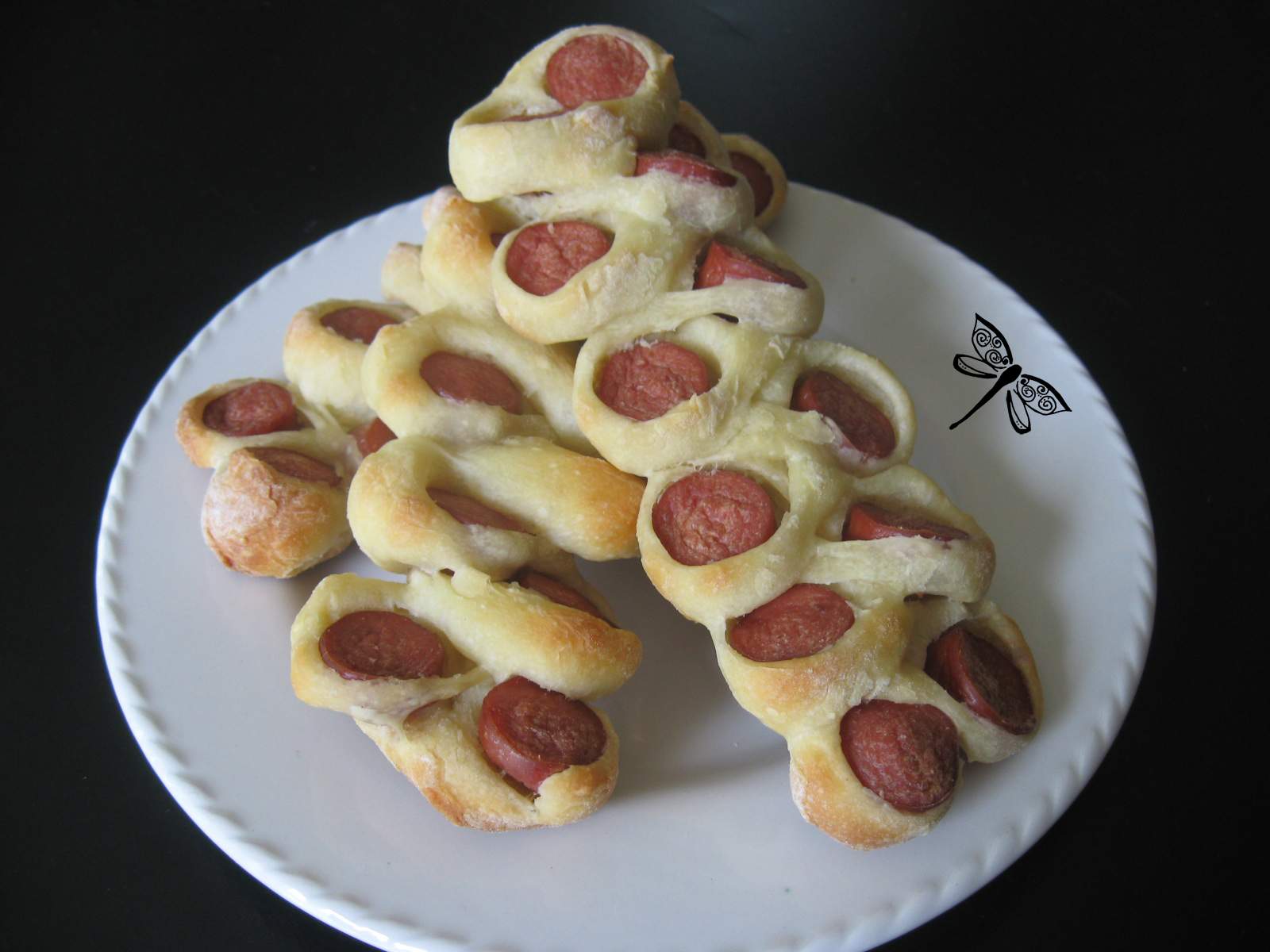 Libellule et ses spatules: Petits pains aux saucisses