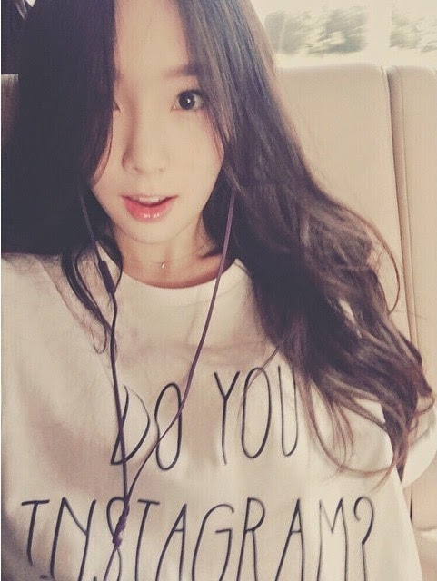 SNSD TaeYeon greets fans with her lovely SelCa picture - Wonderful ...