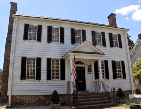 Kathryn Louise Wood Author Blog: Living in an 18th century town...a ...