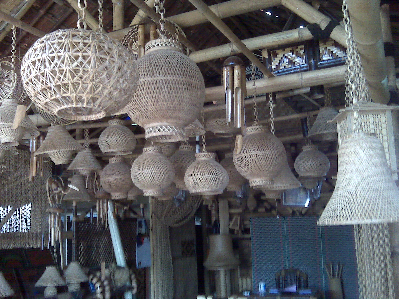 Cipta Karya Seni Bambu: aneka kerajinan bambu