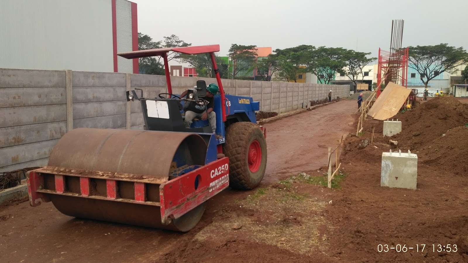 SEWA ALAT BERAT VIBRO COMPACTOR - 2023