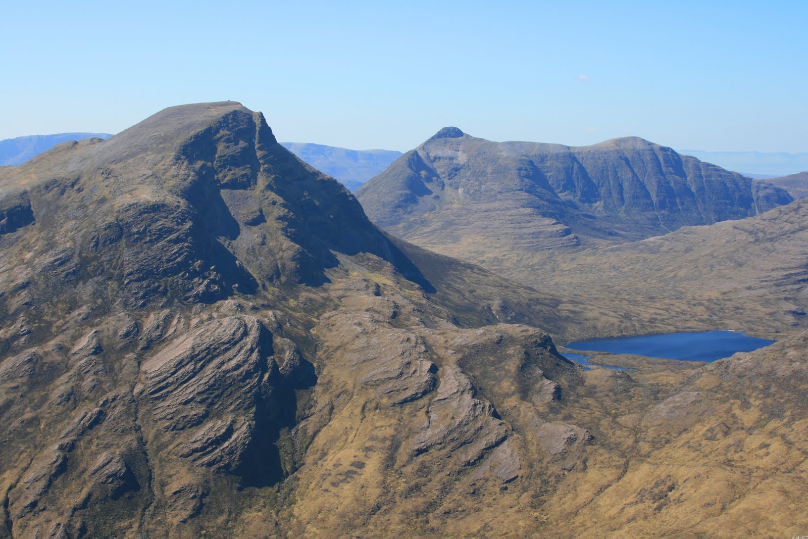 those last 50 Munros: 9,8: the round of Coire Lair