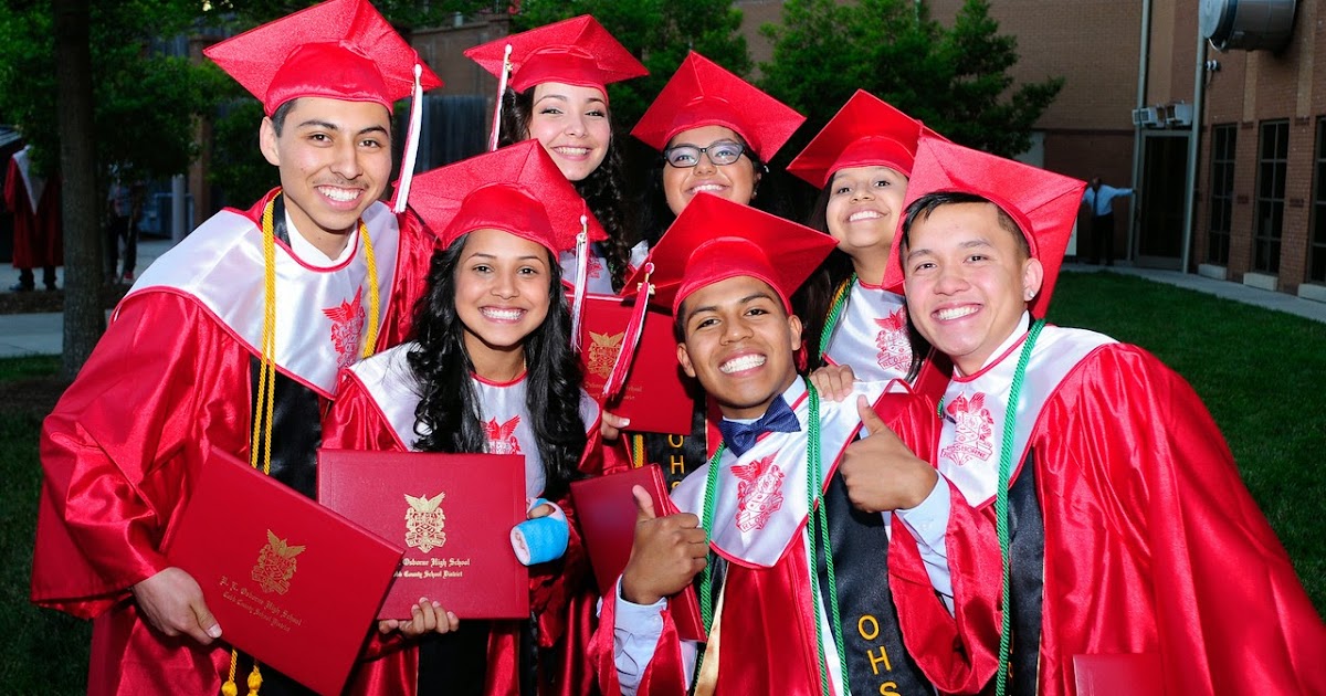OSBORNE HIGH SCHOOL JROTC CORPS OF CADETS. MARIETTA, GA: SENIORS/GRADUATION