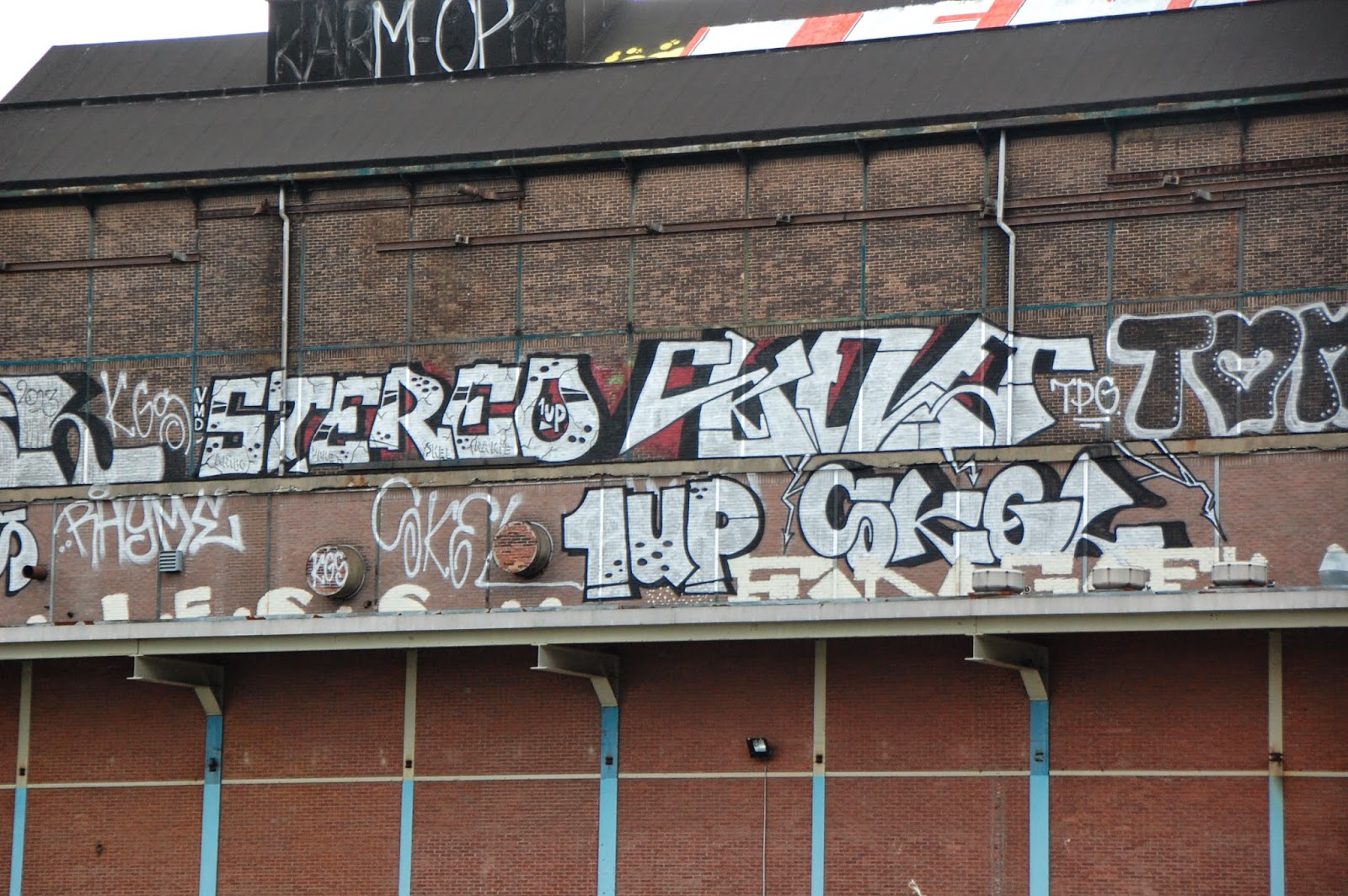 Graffiti Amsterdam: Stereo Skelet