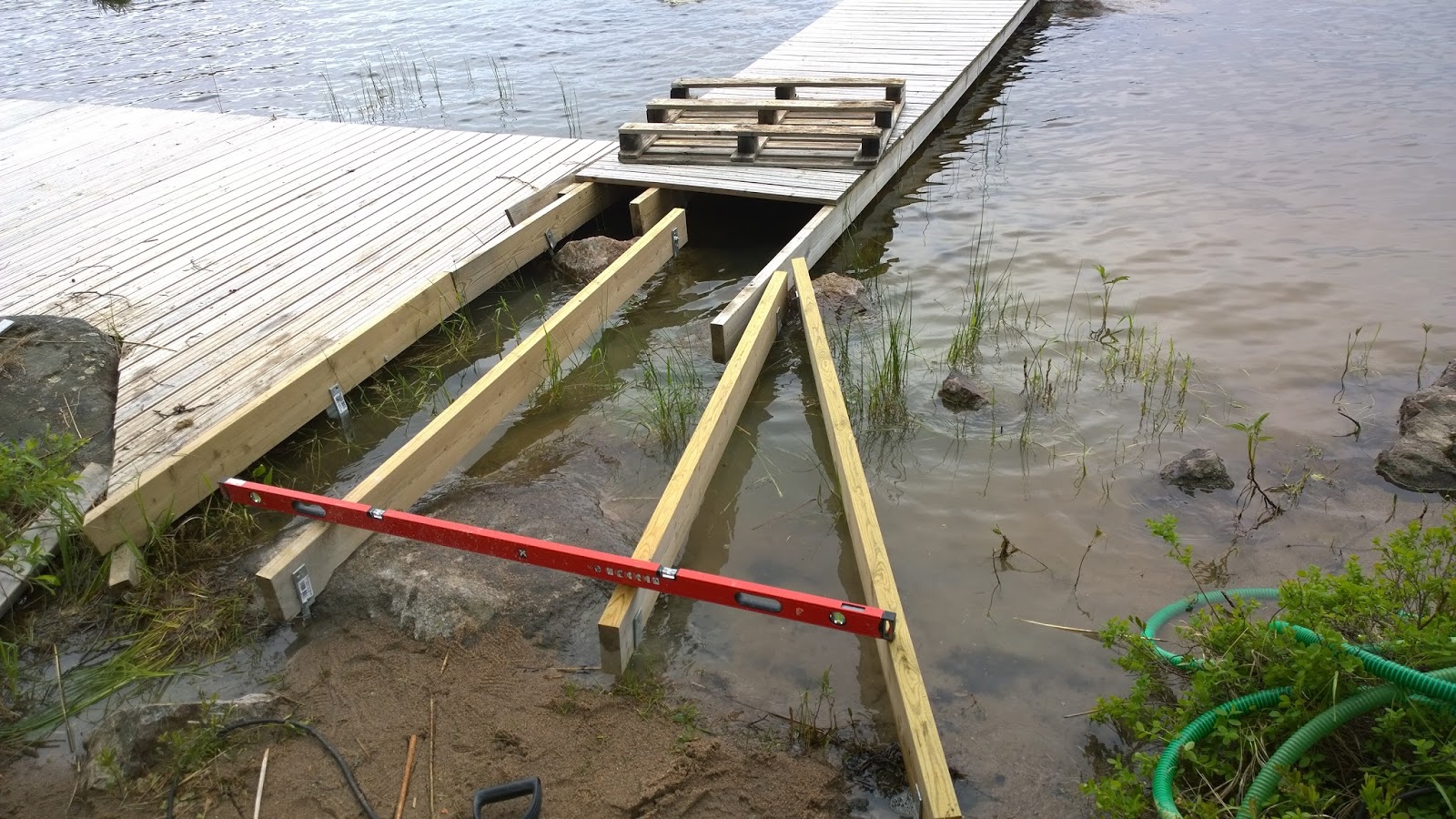 Palopohja-projekti: Laiturin pitää kuulemma lähteä rannasta