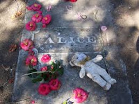 Seeks Ghosts: The Hermitage’s Alice Flagg