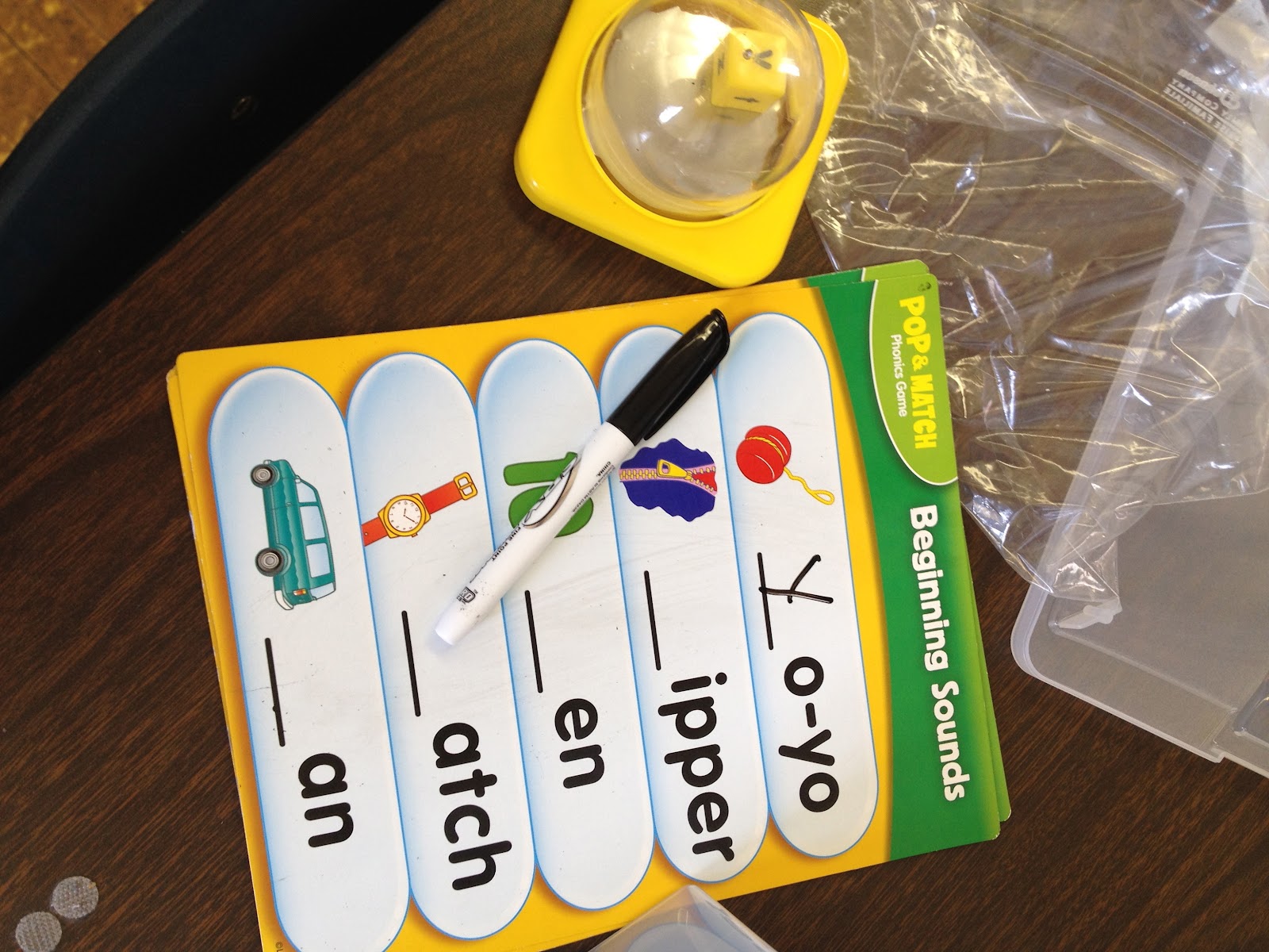 Autism Tank: Classroom Tour: Reading/Math Centers