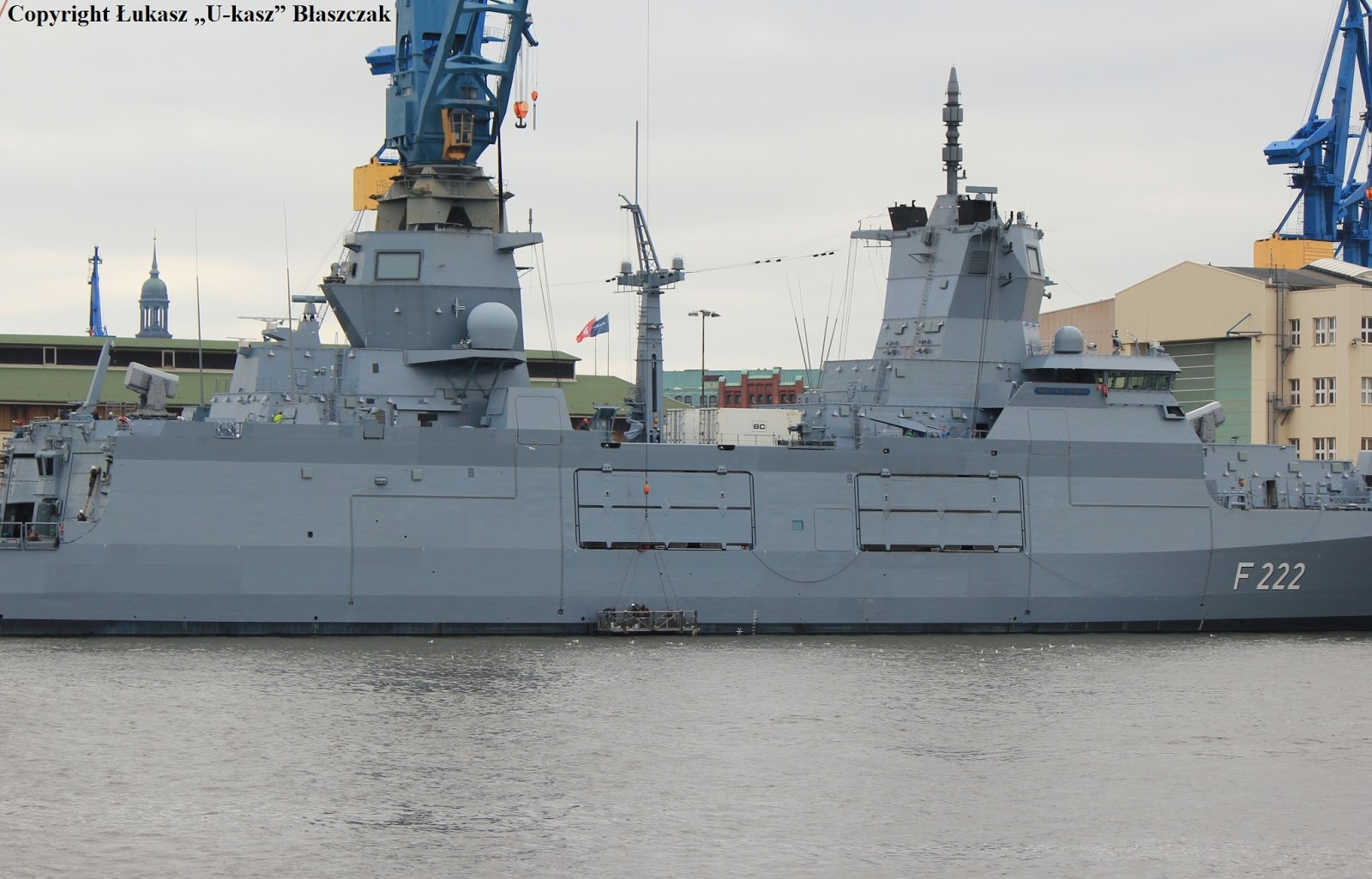 W obiektywie shipspottera czyli z migawką nad portową sadzawką: Z cyklu ...