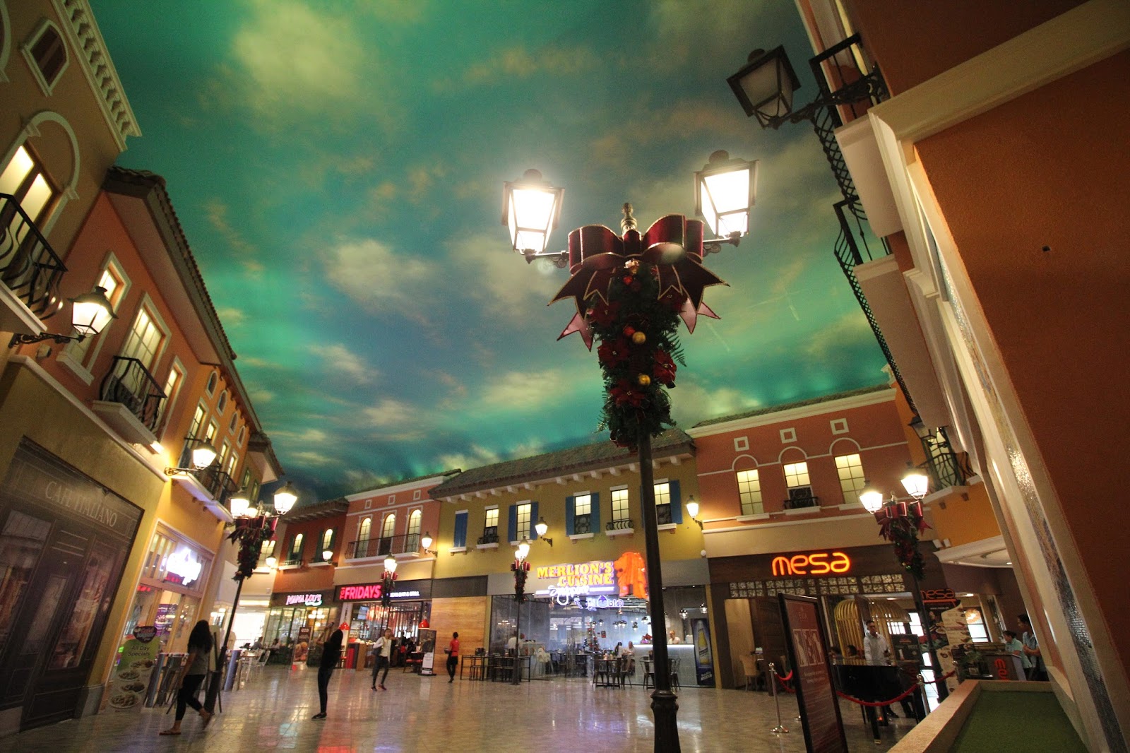 Enjoy #ChristmasFeels at the Evia Lifestyle Center in Vista Alabang ...