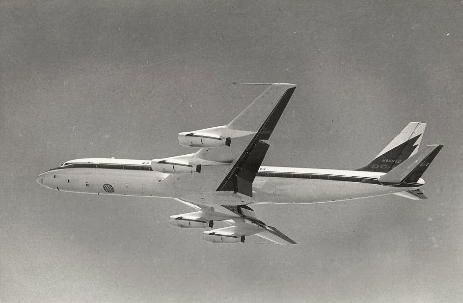 Hist'Aero: Douglas DC-8