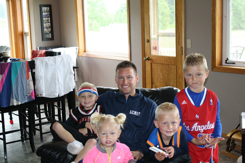 Grant and Tara Dykstra Family Blog: A little busy and A LOT behind...