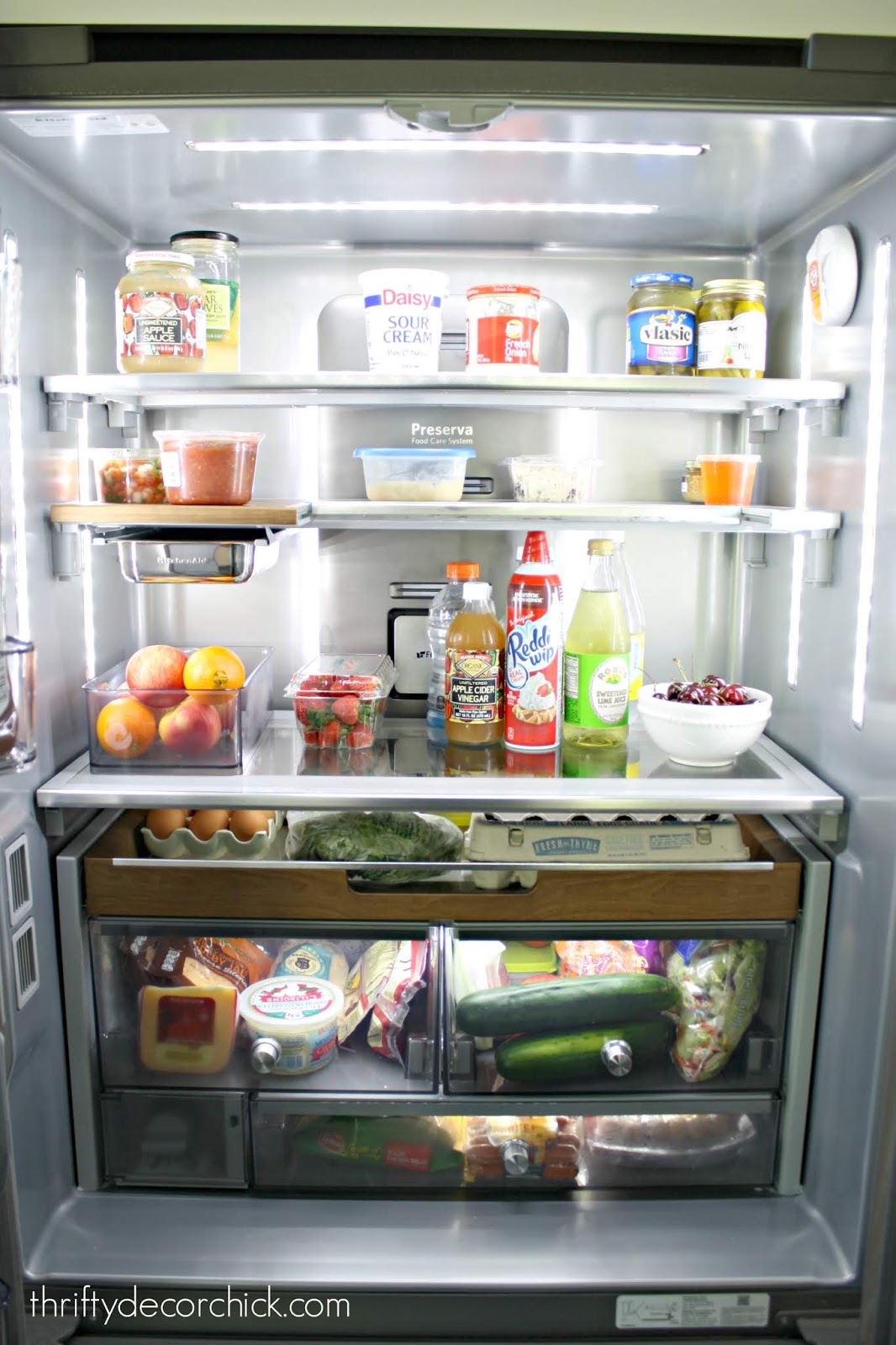 My sexy fridge | Thrifty Decor Chick | Thrifty DIY, Decor and Organizing