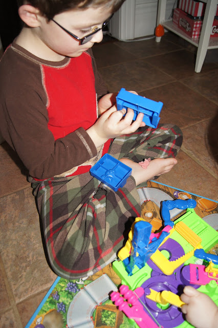 Making Play Dough At Home, Play Dough Games - "Making Montessori Ours"