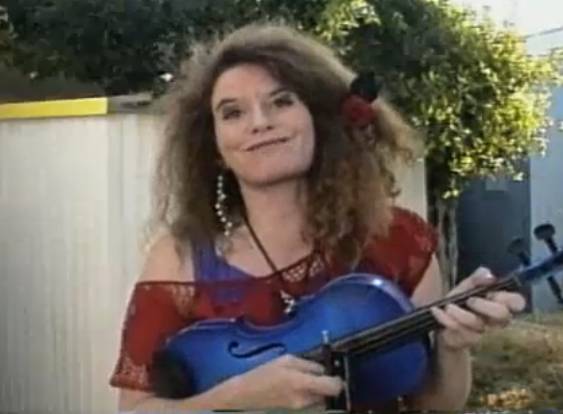 Agora, a gente fica só esperando ela regravar a música "Meu Pintinho ...